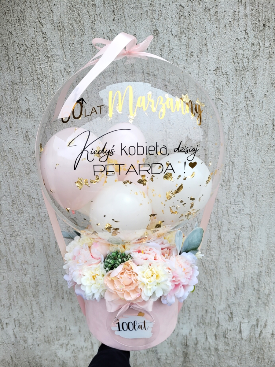 Box z kwiatami + balon z personalizacją - prezent z okazji urodzin ...
